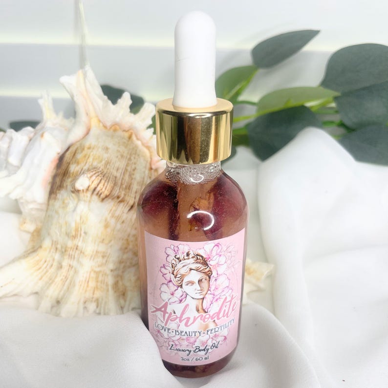 Aphrodite Goddess Ritual Oil: Rose, Love & Beauty Altar Oil - Etsy