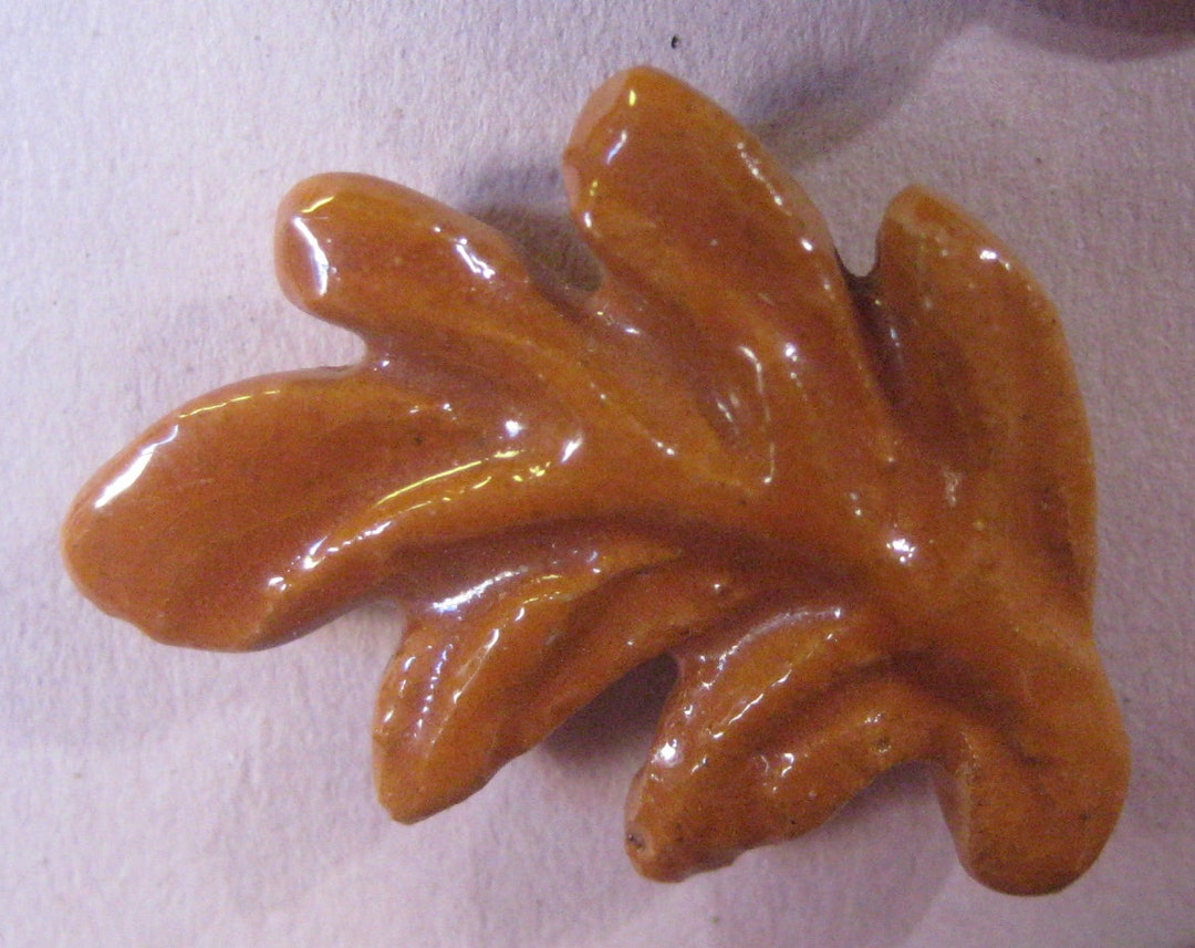 1964 Elizabeth Tenney Ceramic Leaf Button NBS Medium - Etsy