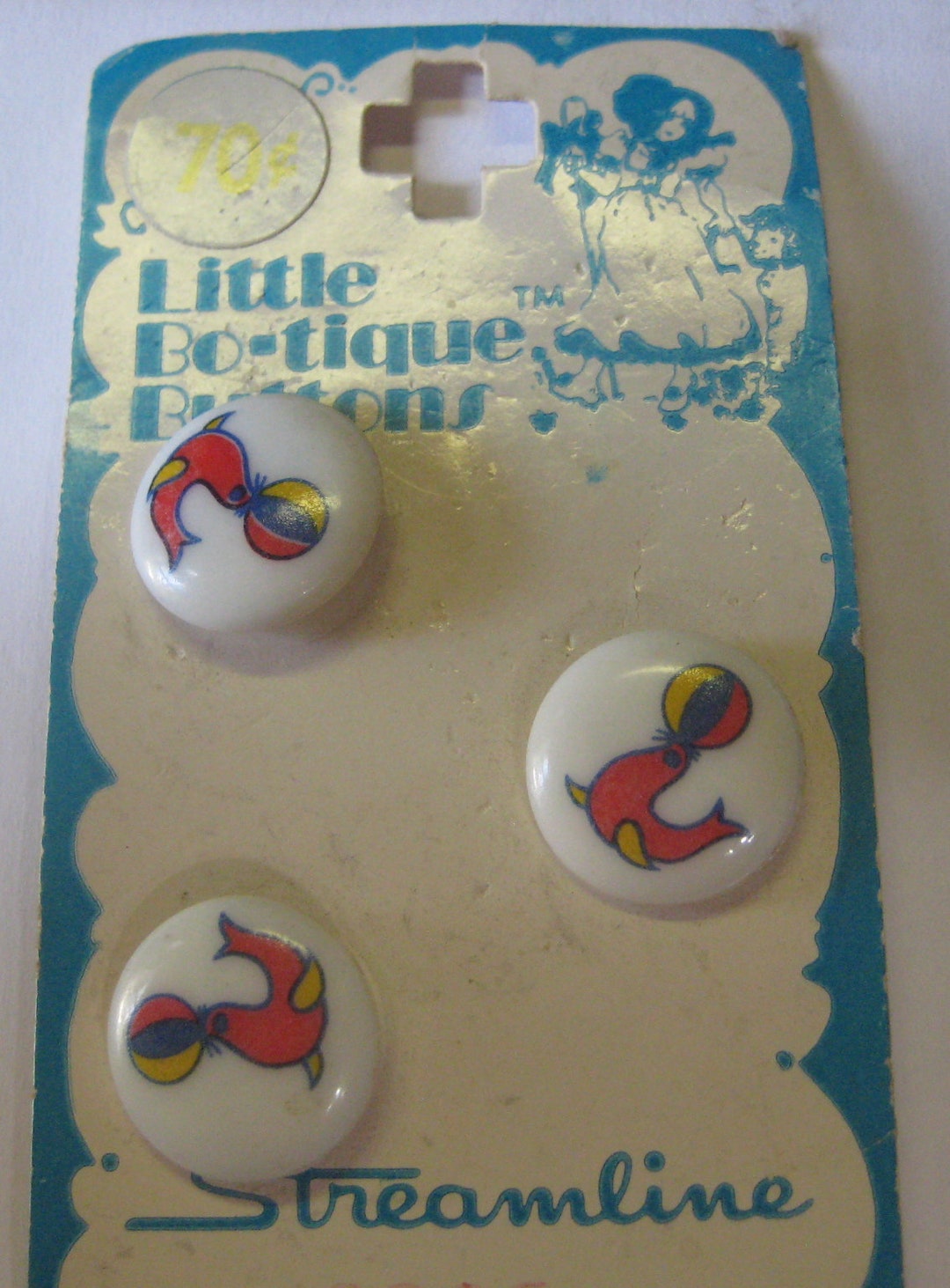 3 Plastic Buttons of Seal and Ball - Etsy