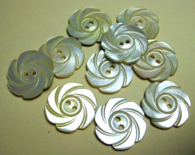 10 Vintage Pearl Buttons - Etsy