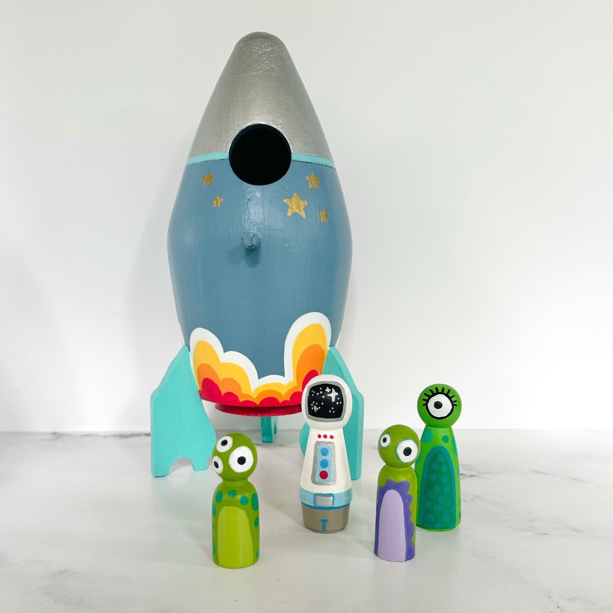 Hand-painted Astronaut & Alien Peg Dolls: Kids Space Decor - Etsy