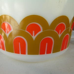 Vintage PYREX Fish Scales Arches 1971 Tab Handle Mixing Bowl ...