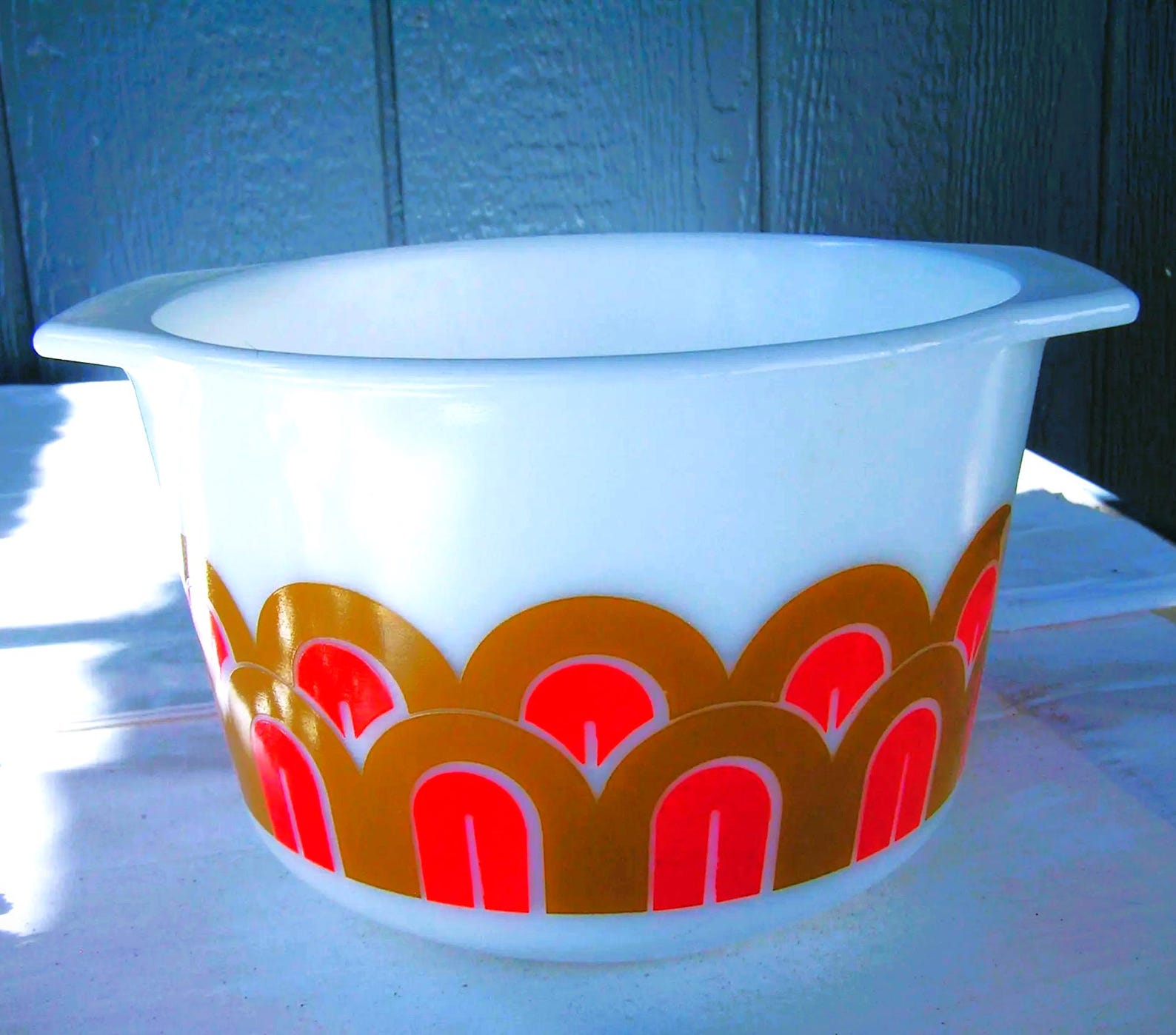 Vintage PYREX Fish Scales Arches 1971 Tab Handle Mixing Bowl ...
