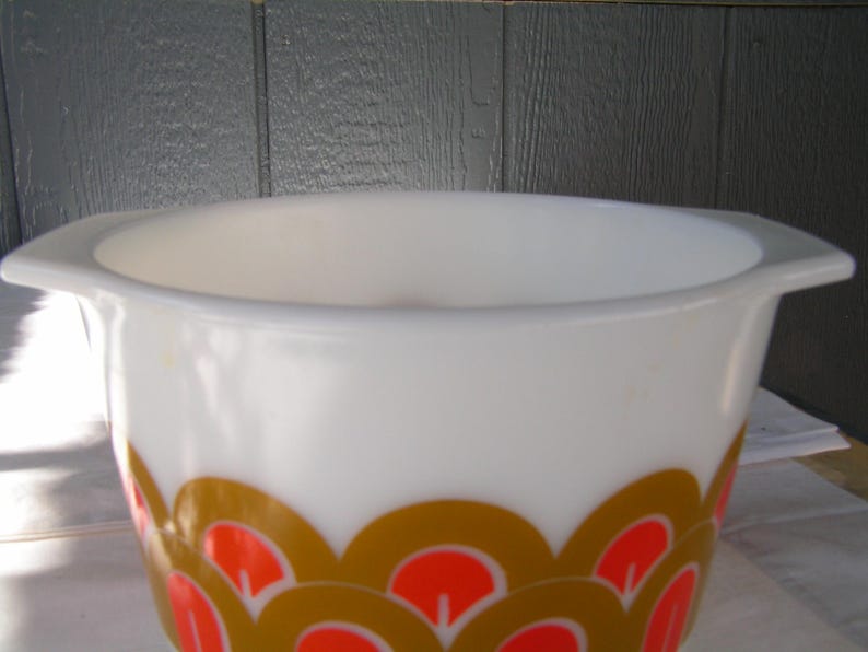 Vintage PYREX Fish Scales Arches 1971 Tab Handle Mixing Bowl ...