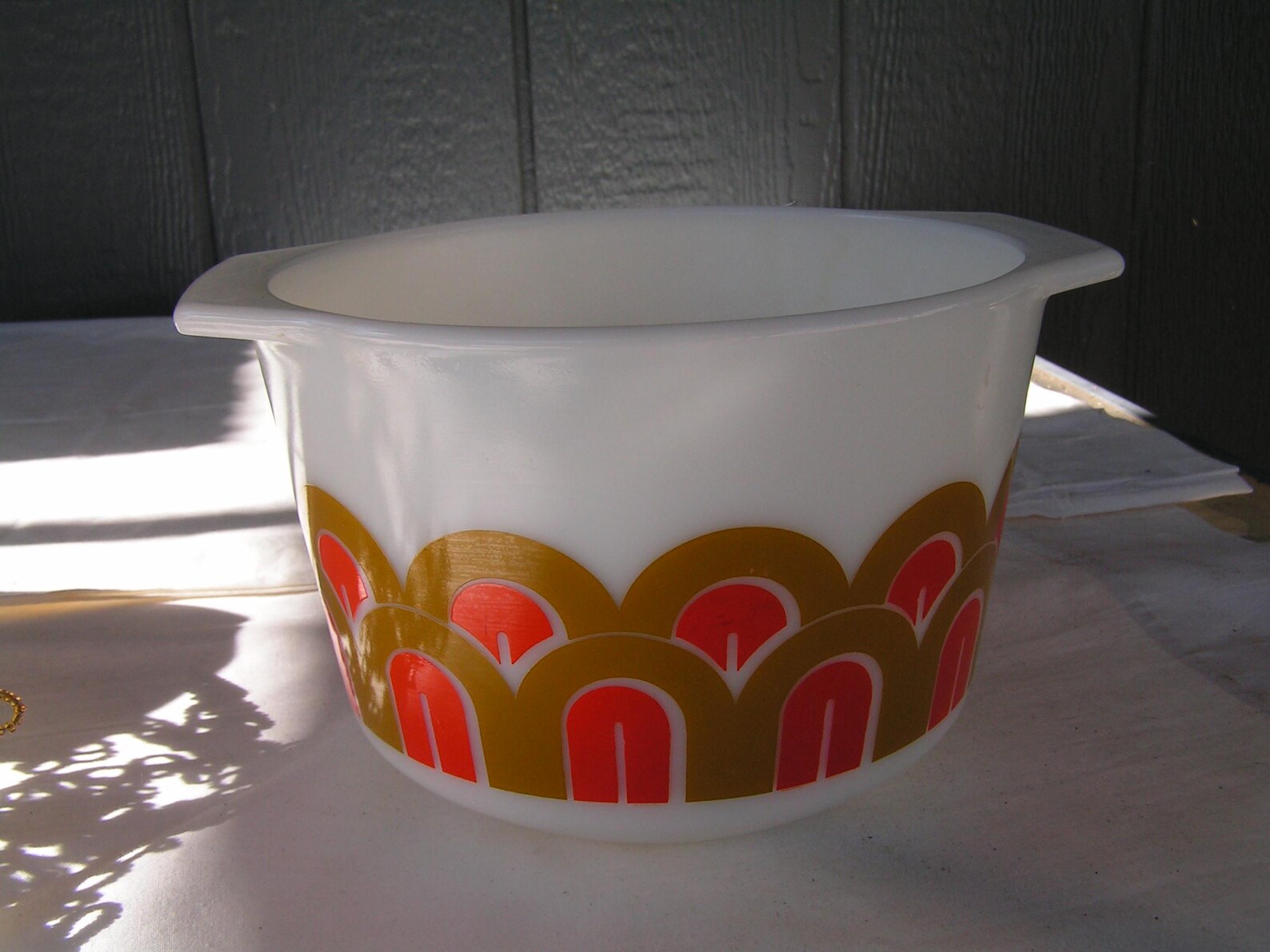 Vintage PYREX Fish Scales Arches 1971 Tab Handle Mixing Bowl ...