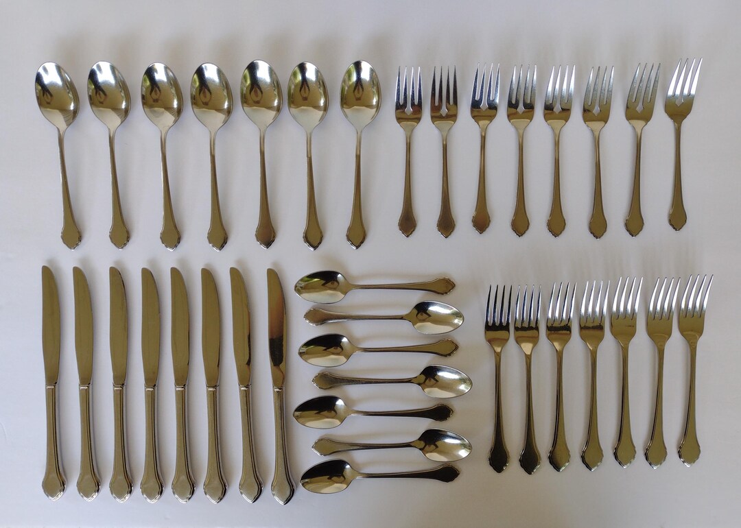 Oneida Ltd Stainless Flatware - Summer Mist Autumn Glow - 37 Pcs. - Six ...