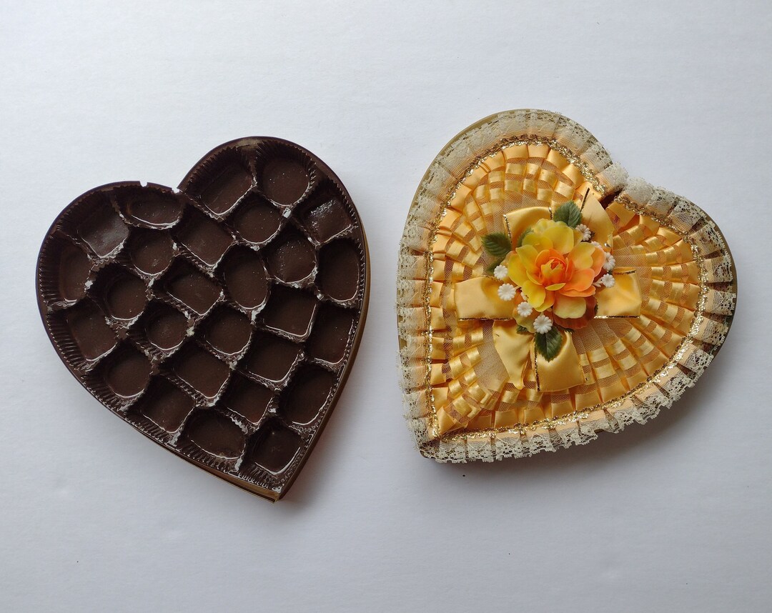 Vintage HEART Shaped Valentines Day Candy Box - Fancy Kitschy Chocolate ...