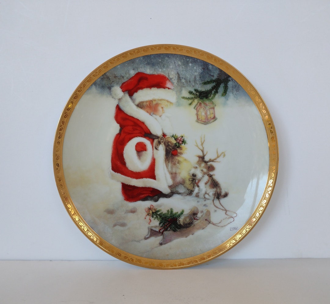 A Lisi Martin Holiday Christmas Decorative Plate 1993 Numbered Santas ...