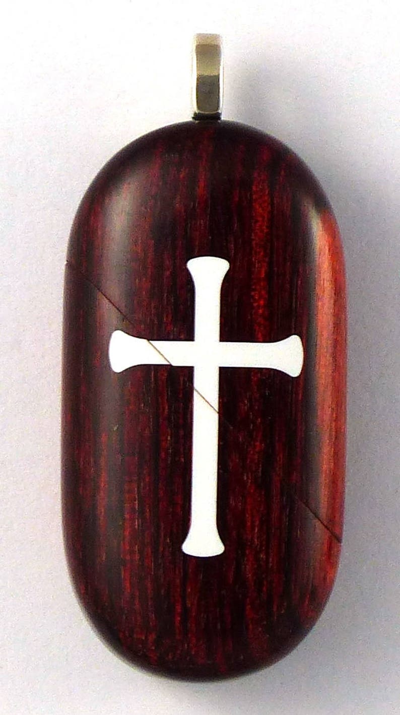 Illusionist Locket Cross That Transforms Into Christian Fish by ...