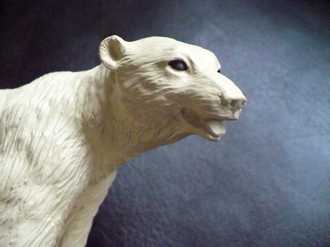 Red Mill Pecan Resin Bear Figurine - Etsy