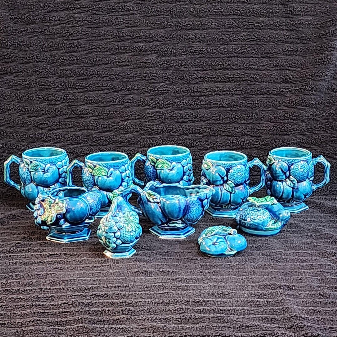 Inarco Partial Tea Set - 5 Mugs, Pepper Shaker, Creamer, Sugar Bowl ...