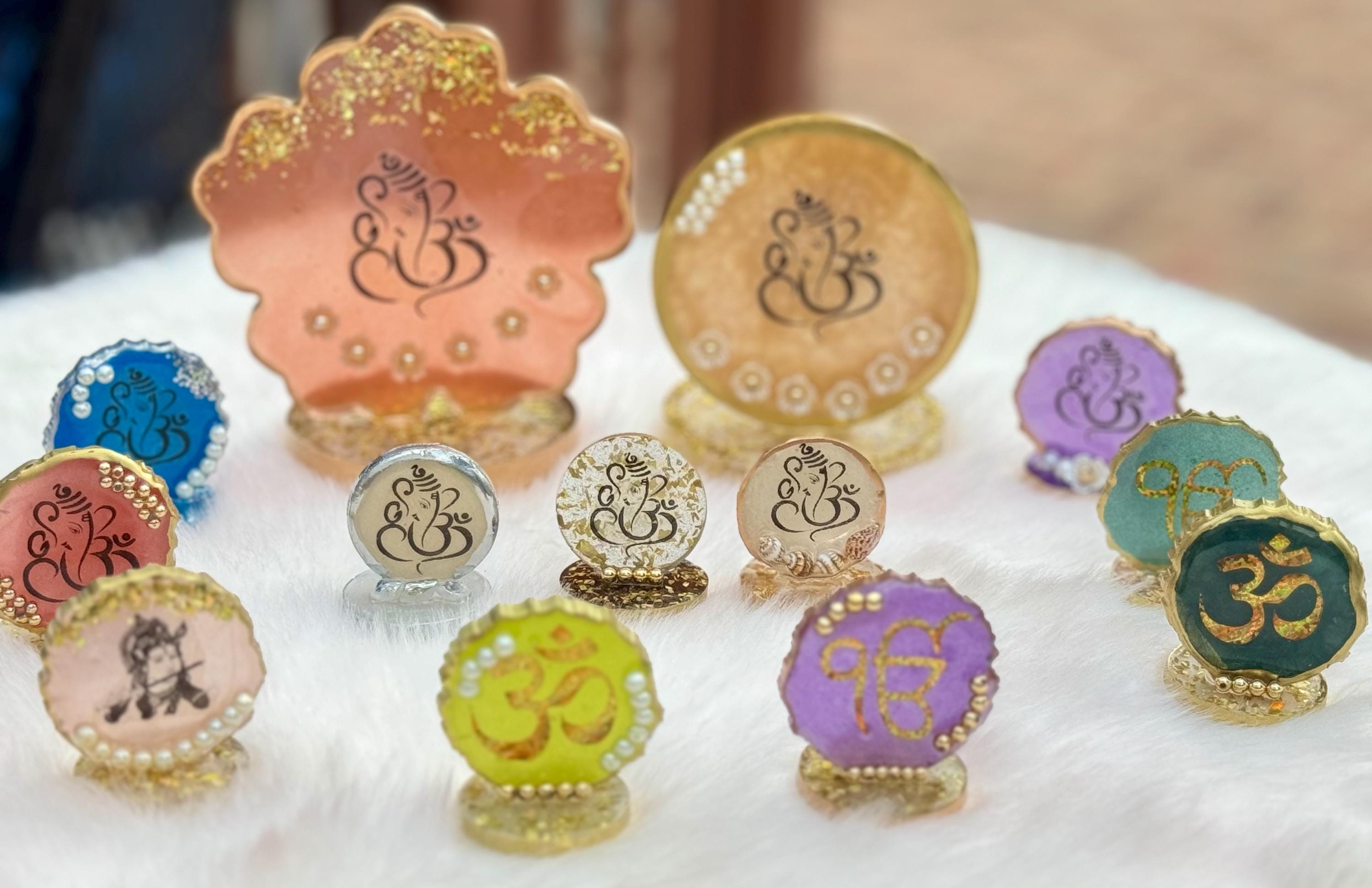 Mini Ganesha Stand- Car Dashboard Stand/ Stand Temple Gift Item ...