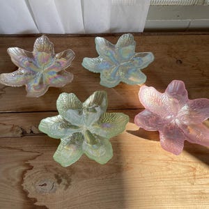 Set of 4 Flower-shaped Glass Plates – Elegant, Decorative Serveware for ...