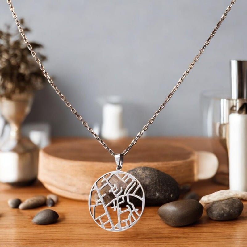 First Kiss Map Necklace - Etsy