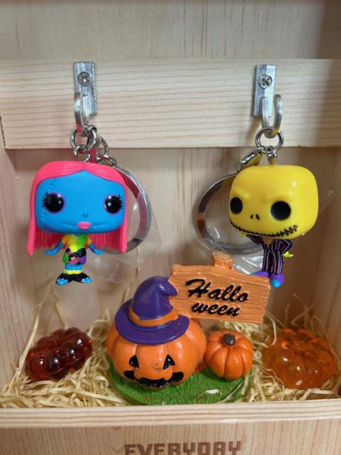 Halloween Key Holder, Halloween Decor, Handcrafted Key Holder Halloween ...