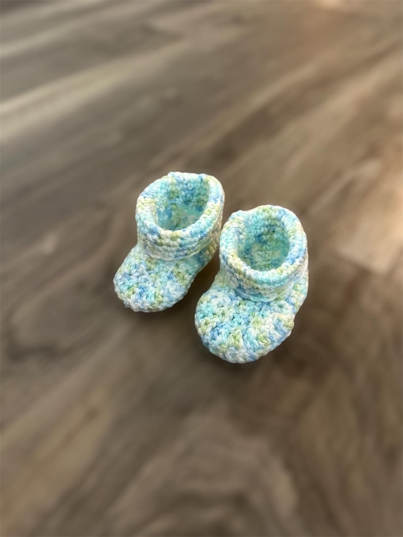 ADORABLE CUSTOM Crochet Baby Booties! 0-3 Months Warm and Cozy ...