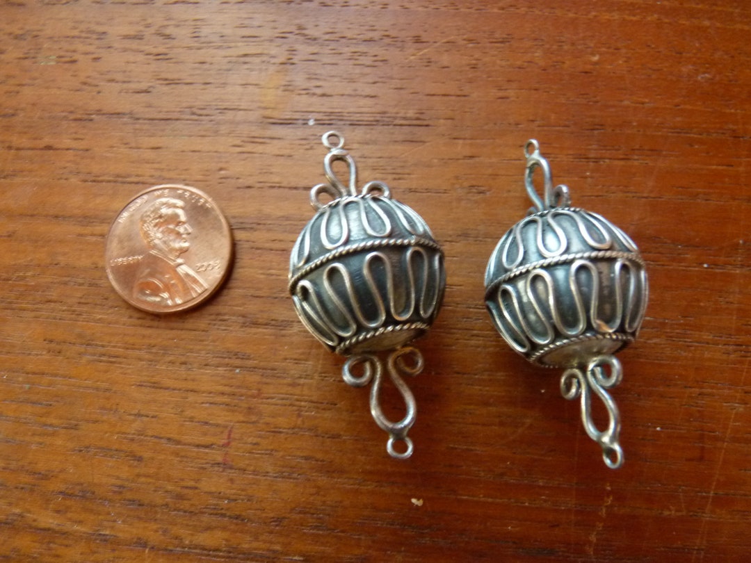 Salevintage Bali Bead Pendants Connectors on Both Ends - Etsy