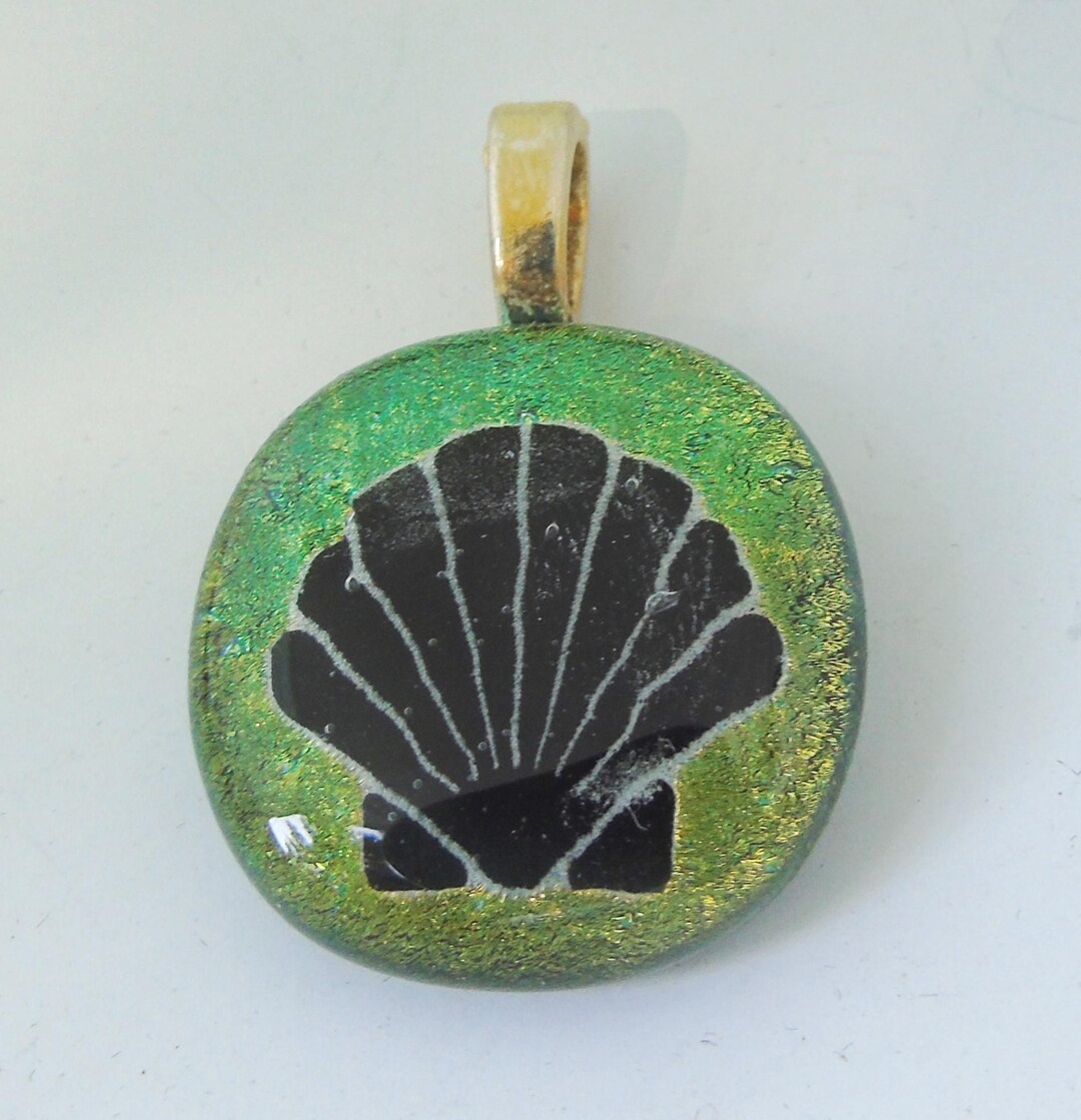 Dichroic Green Golden Scallop Shell Pendant Fused Glass - Etsy