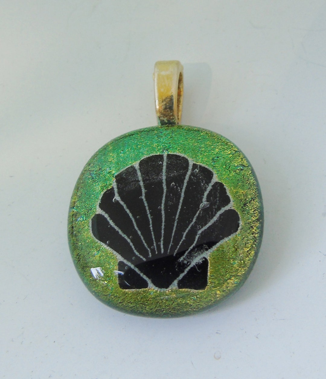 Dichroic Green Golden Scallop Shell Pendant Fused Glass - Etsy