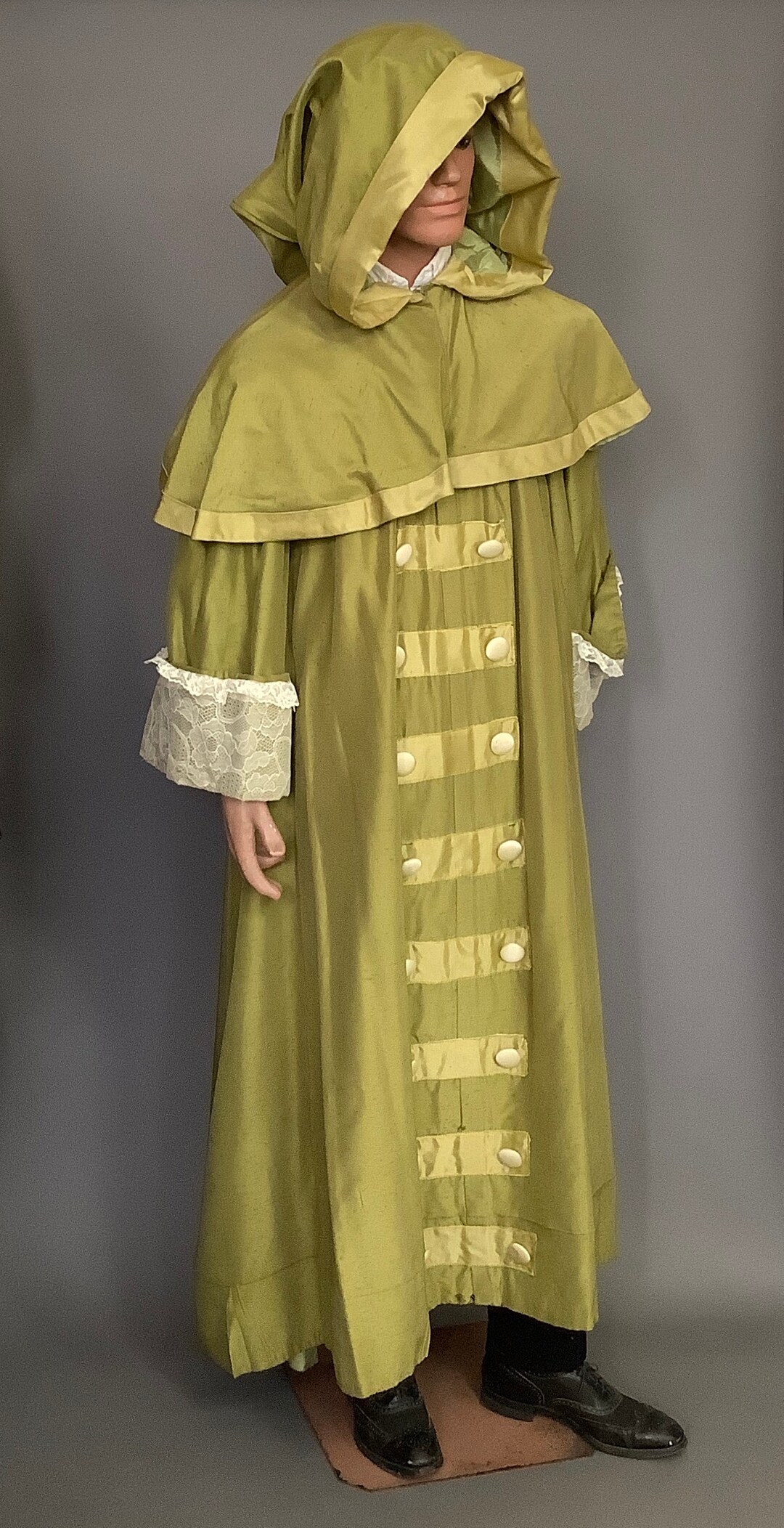 VINTAGE - BEAUTIFUL Hand Made CLOAK - Hooded Clerics Robe - Chartreuse ...