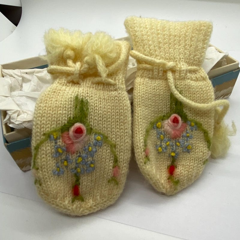 Doll Mittens - Etsy