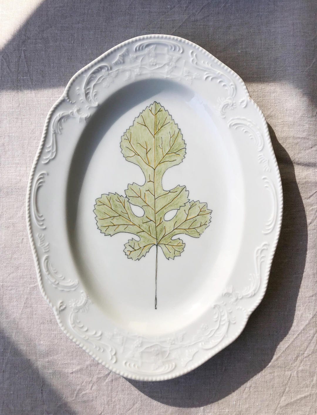 29 Cm Oval Serving Plate, Hand-drawn Fig Leaf, Heirloom Platter, Unique ...
