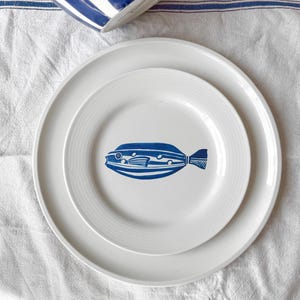 23.5 Cm Sea-inspired Dessert Plate, Elegant Porcelain Tableware, Ocean ...