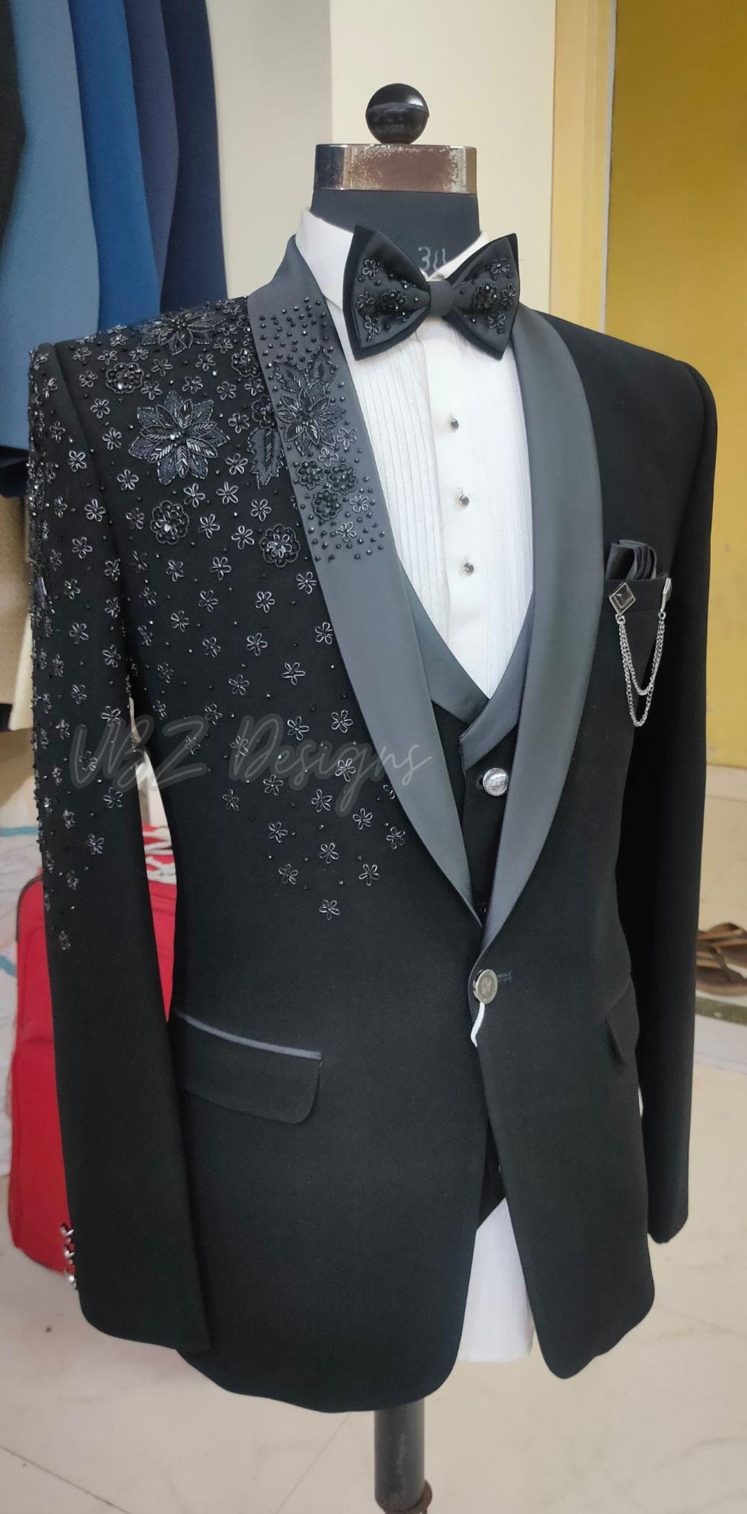 Custom Suit for Men | Black Suit | Five-piece Suit | Wedding Suit ...