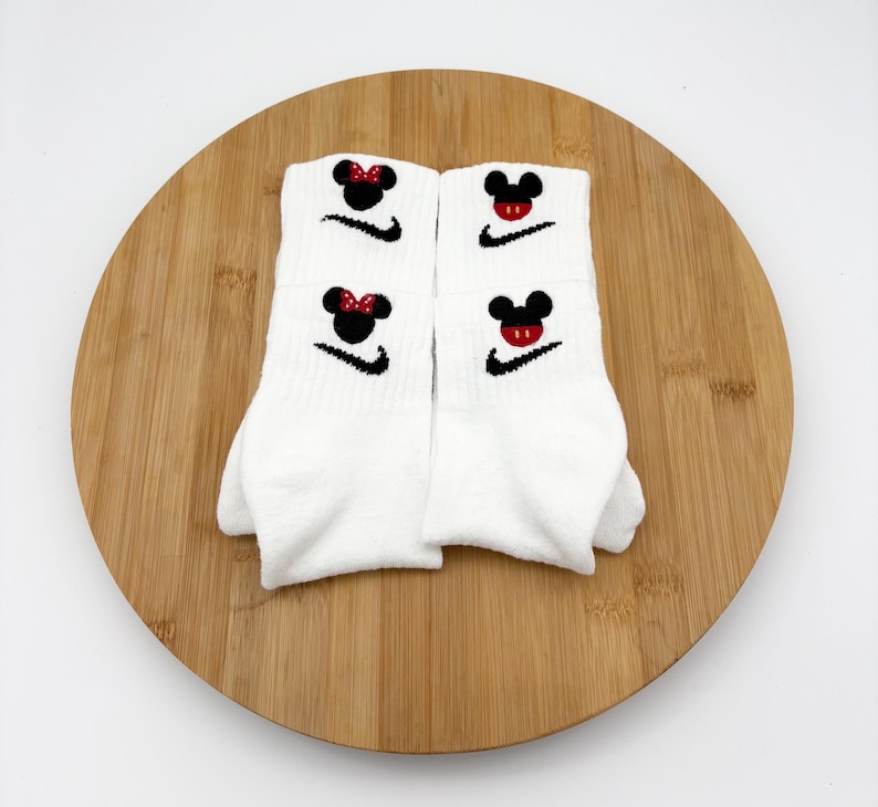 Custom Embroidered Mickey & Minnie Nike Socks - Etsy