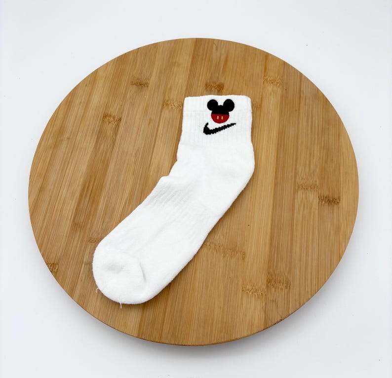Custom Embroidered Mickey & Minnie Nike Socks - Etsy