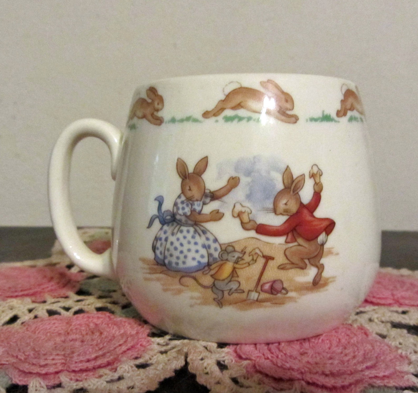 Bunnykins Don Mug Punch and Judy and Day at the Beach Vintage 1960's - Etsy