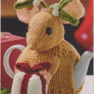 Mistletoe Mouse Tea Cosy Knitting Pattern - Etsy