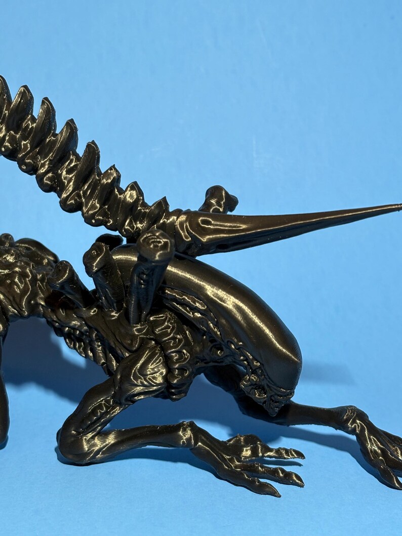Alien Xenomorph Statue 3D Printed – Intricate Sci-fi Collectible ...