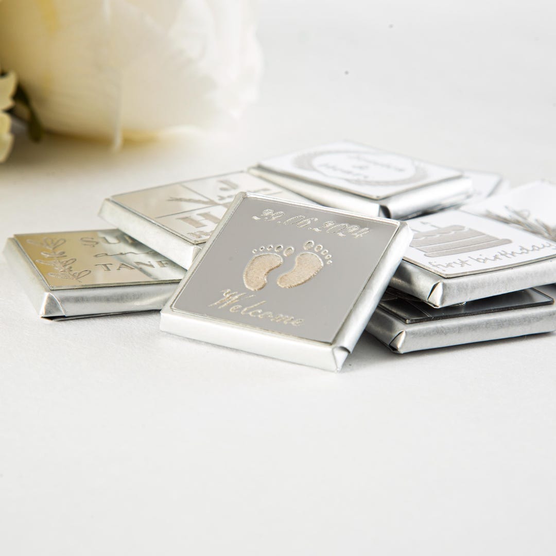 Personalized 4x4 Cm Milk Chocolate Squares in Silver Wrapping - Custom ...