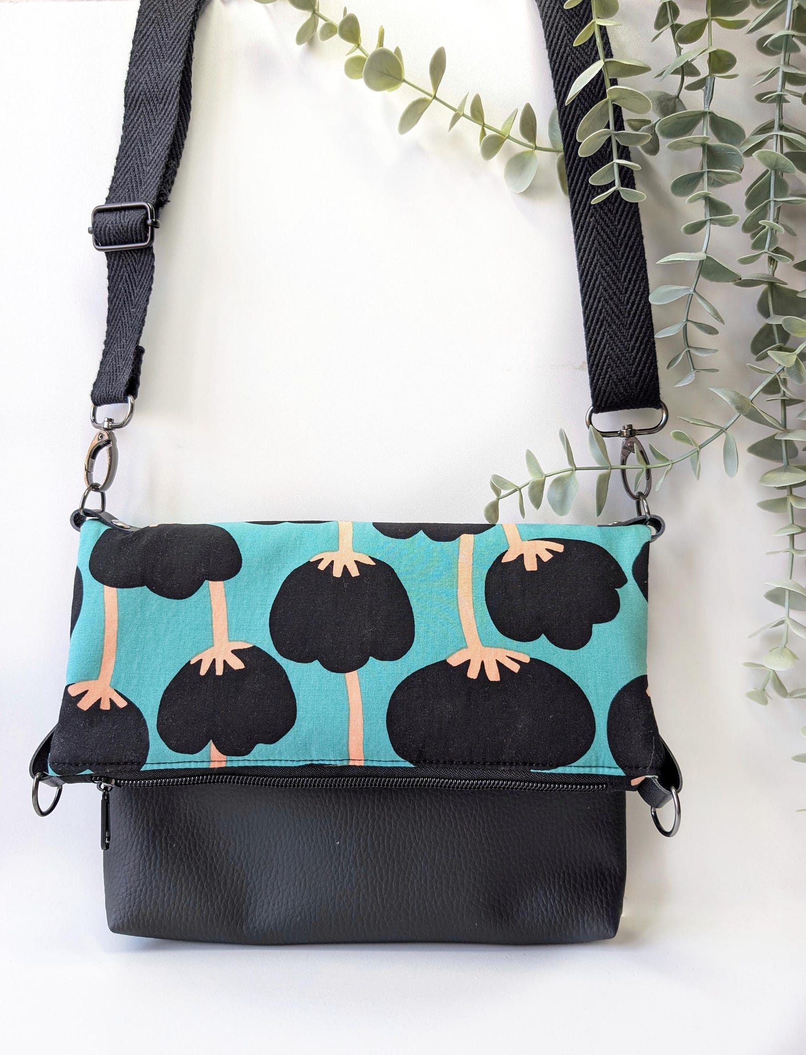 2-in-1 Bag: Transformable Tote With Unique Design, Bag 2 in 1, Green ...