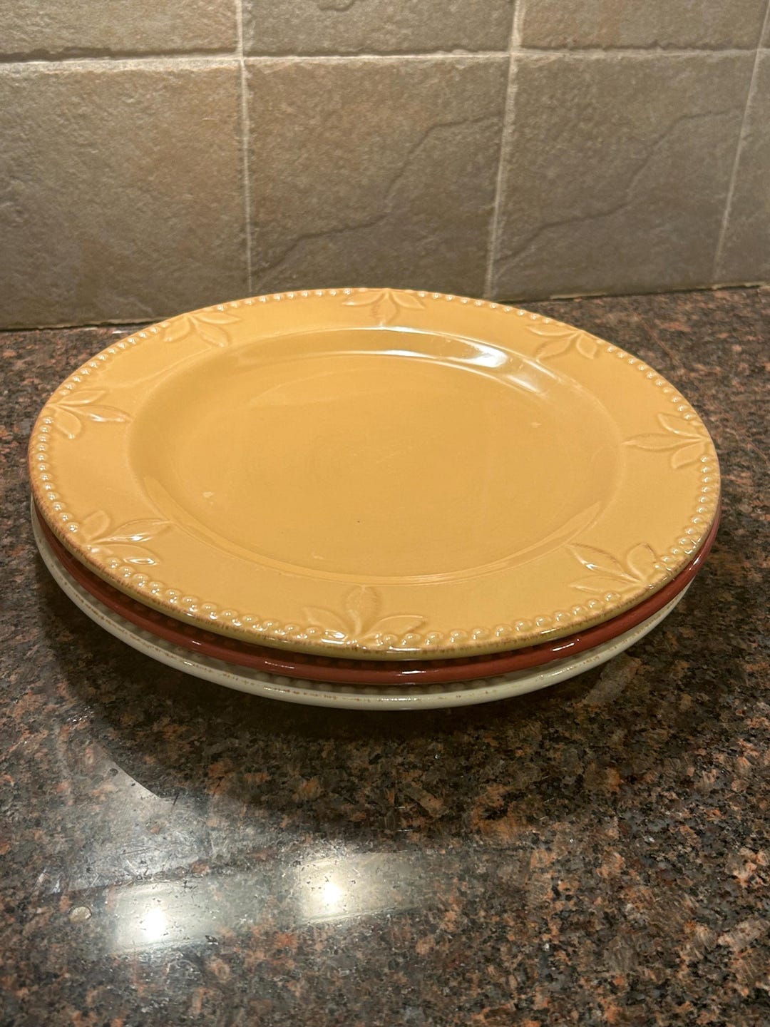 Sorrento Signature 11" Plates Set of 3 Wheat Debby Segura Designs Red ...