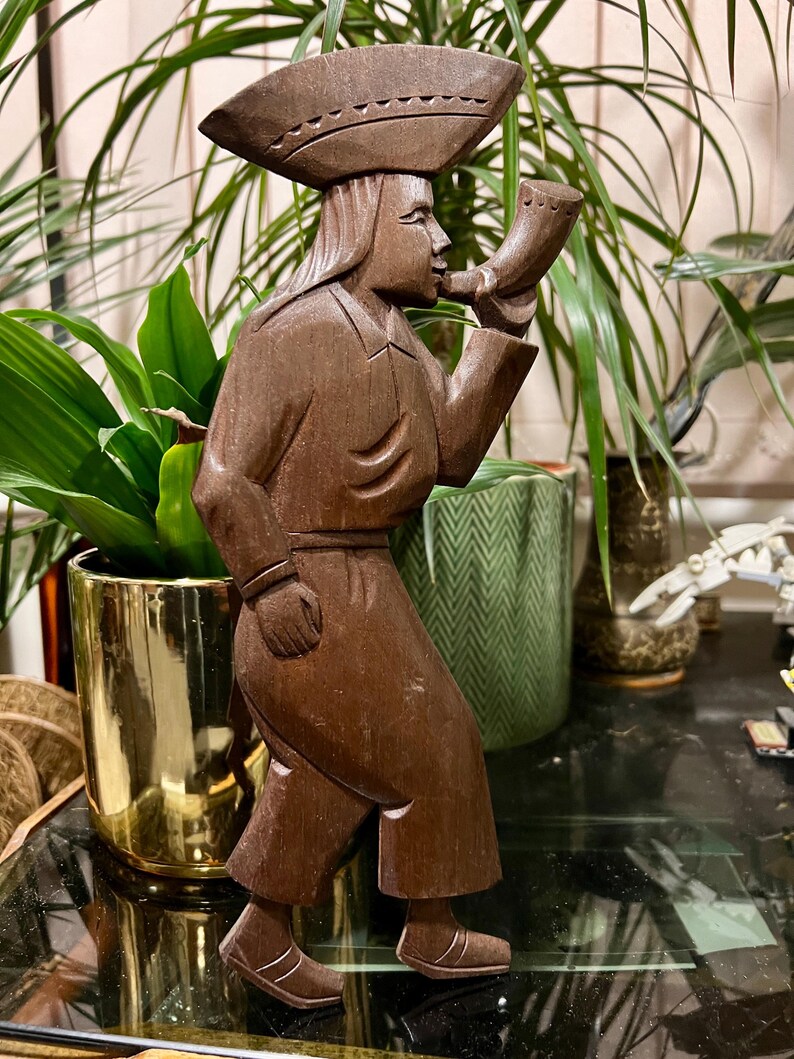 Quecha Ecuadorian Wooden Folk Art Figurines | Traditional Scupture ...