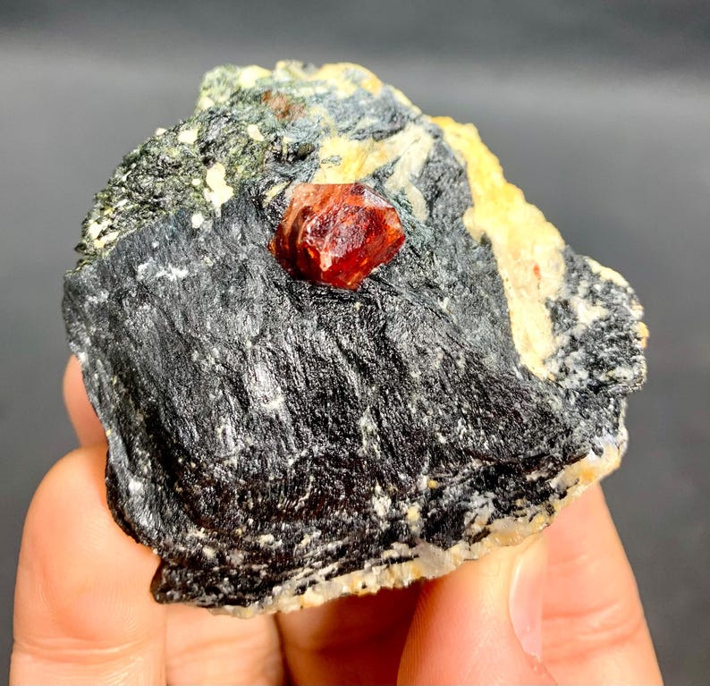 Hot Red Zircon With Rare Most Black Muscovite Pakistan. 138 Gram - Etsy UK