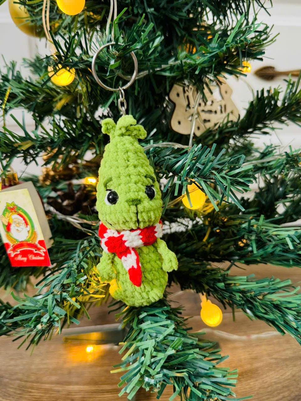 Handmade Crochet Grinch Keychain | Amigurumi Christmas Ornament | Bag ...