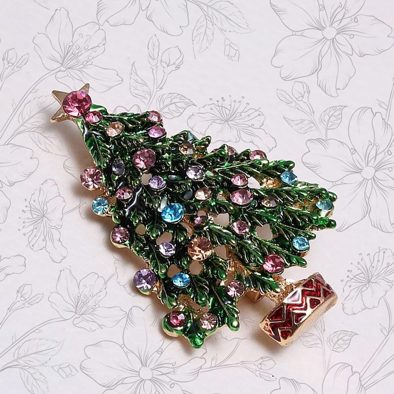 Christmas Tree Brooch - Etsy