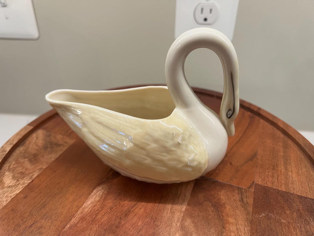 Belleek Ireland Swan Creamer/gravy Egg Shell Porcelain - Etsy
