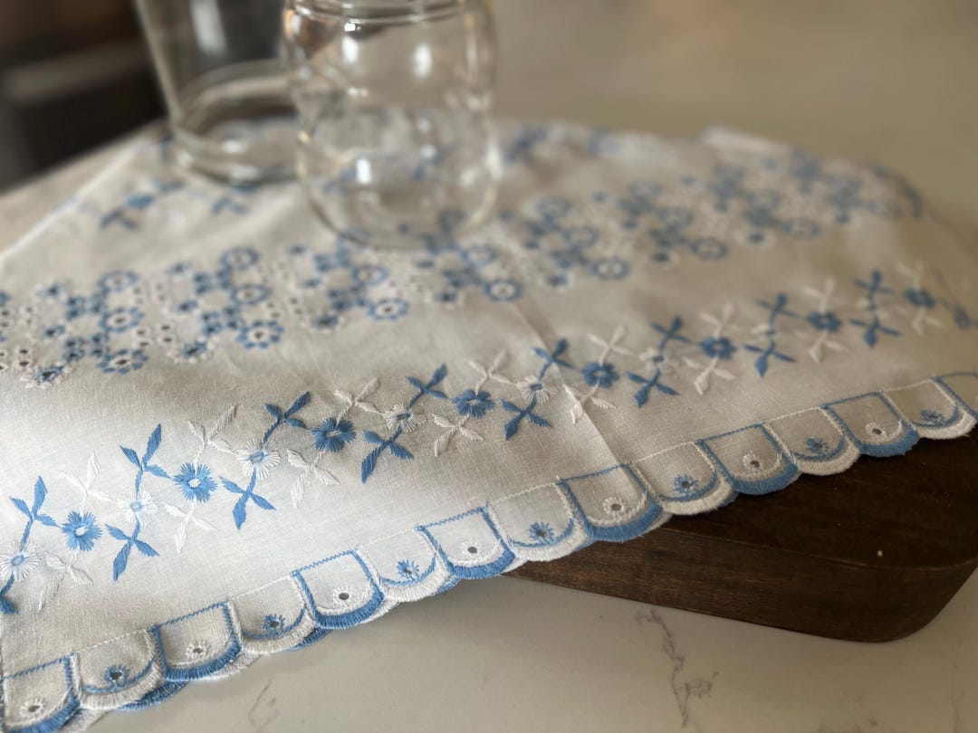 Vintage Embroidered Blue and White Table Runner, Embroidered Table ...