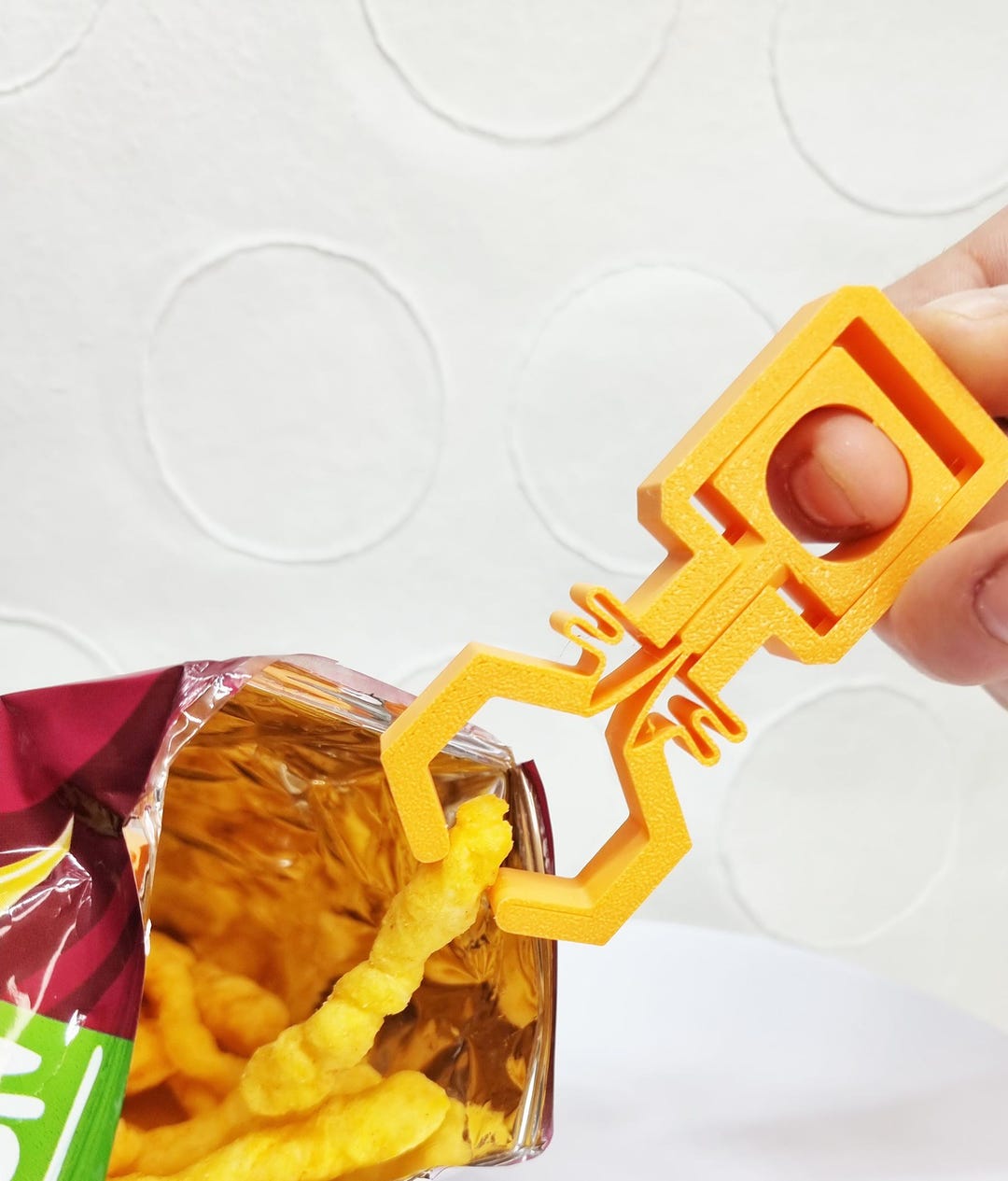 Small Mechanical Fidget Grabber for Snacks – Perfect for Chips, Candy ...