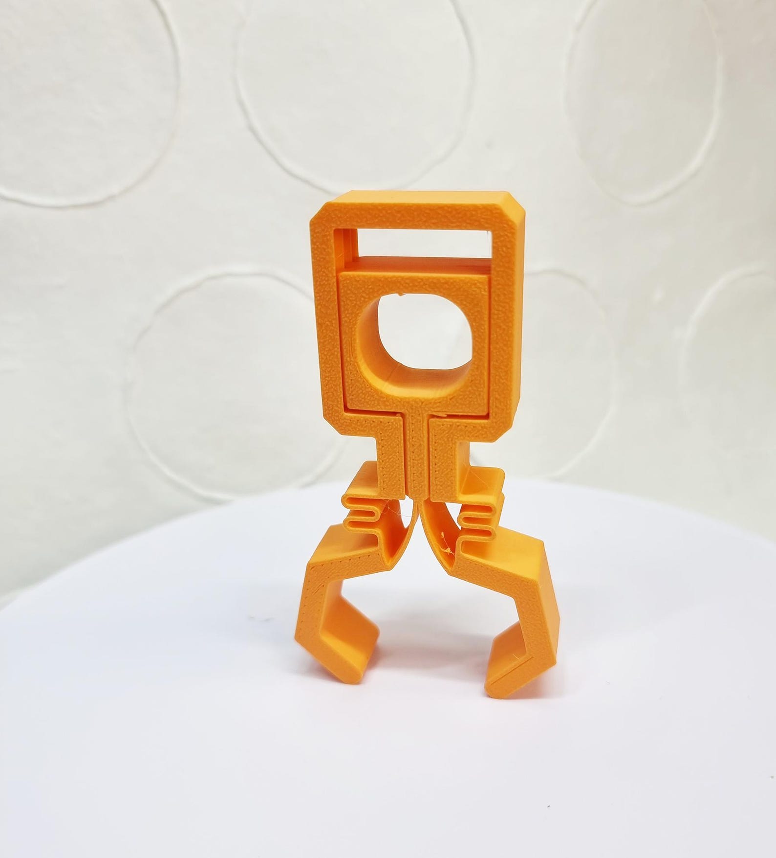 Small Mechanical Fidget Grabber for Snacks – Perfect for Chips, Candy ...