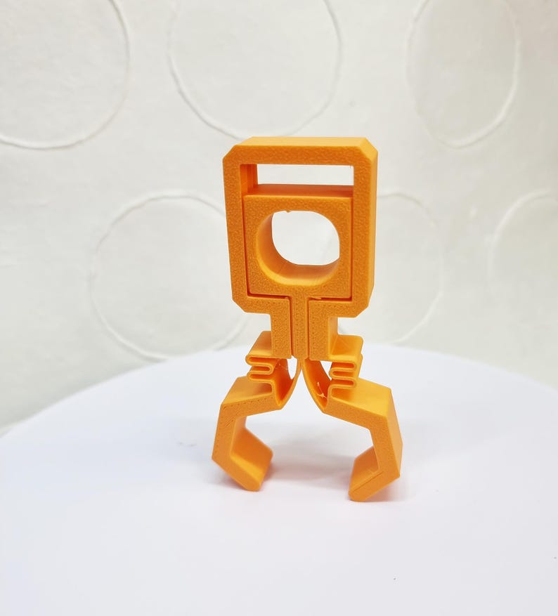 Small Mechanical Fidget Grabber for Snacks – Perfect for Chips, Candy ...