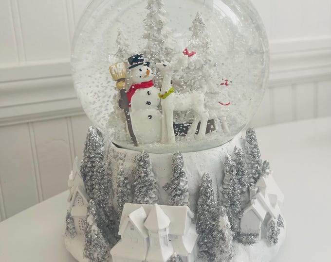 Personalized Christmas Musical Snow Globe With Custom Engraving ...