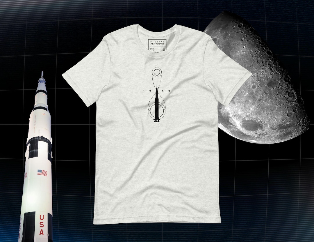 Saturn V Apollo Rocket (light) Shirt – Space NASA Enthusiast Gift - Etsy