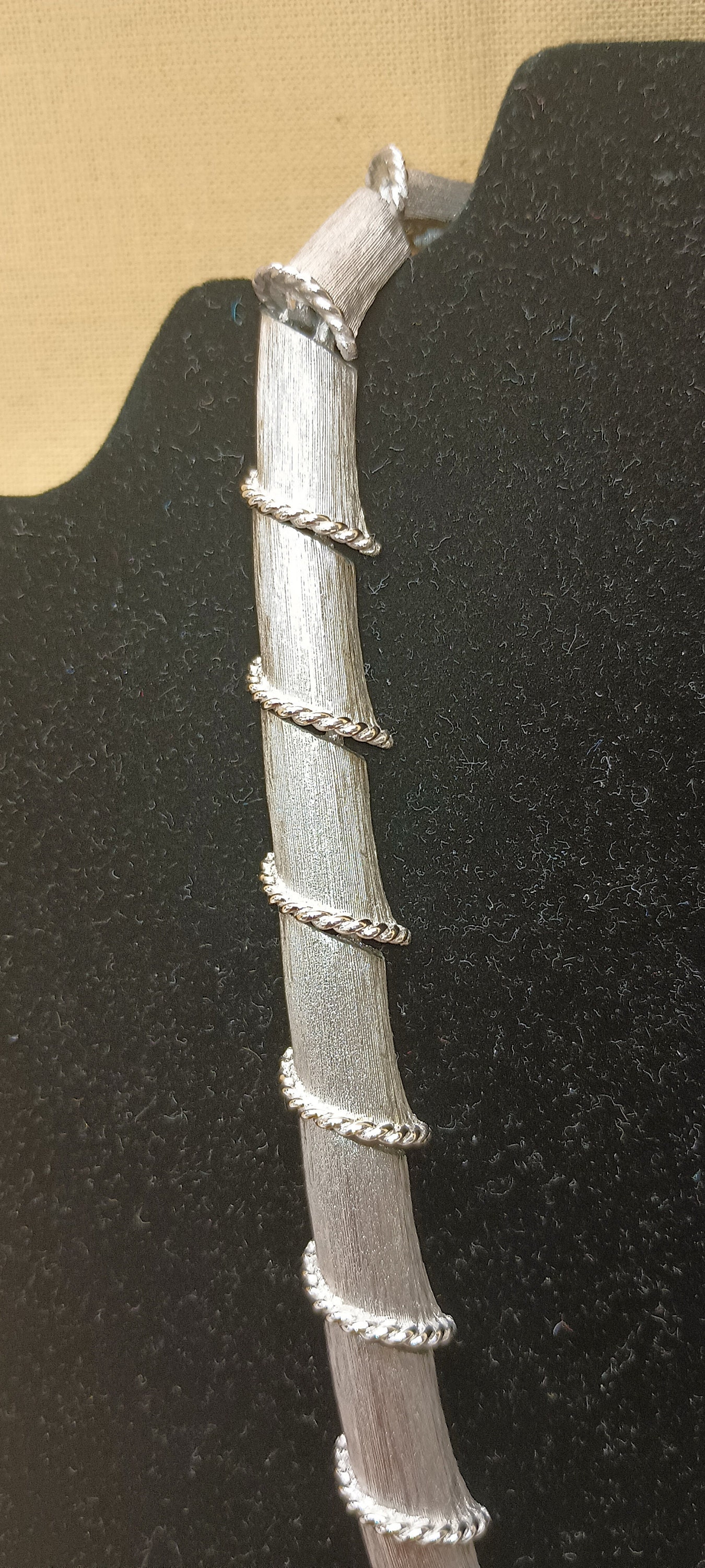Crown Trifari 1950-60 Necklace Brushed Silver W 