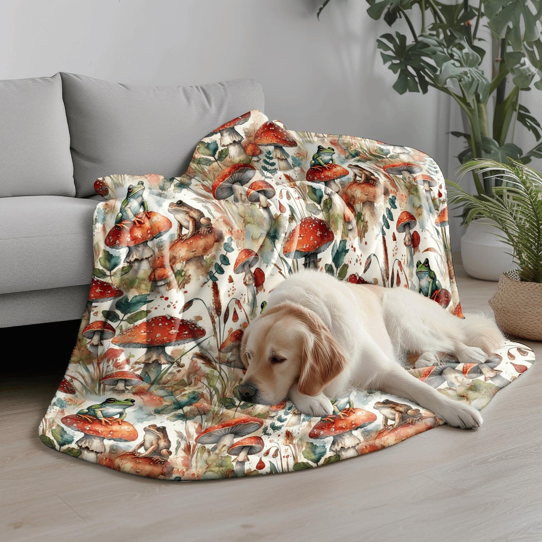 Frog Mushroom Blanket, Frog Mushroom Throw Blanket, Frog Print, Man I ...