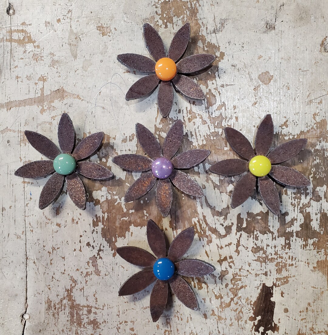 SHIP NOW - Set of 5 "mini" Metal Flower Magnets - Daisy- 5 Colors (as ...